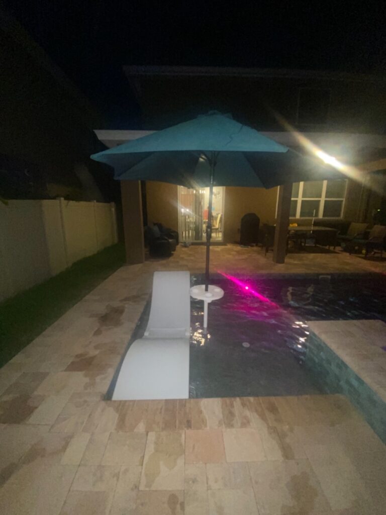 Baja Table Sun Shelf Umbrella Table for Ledge in Swimming Pool