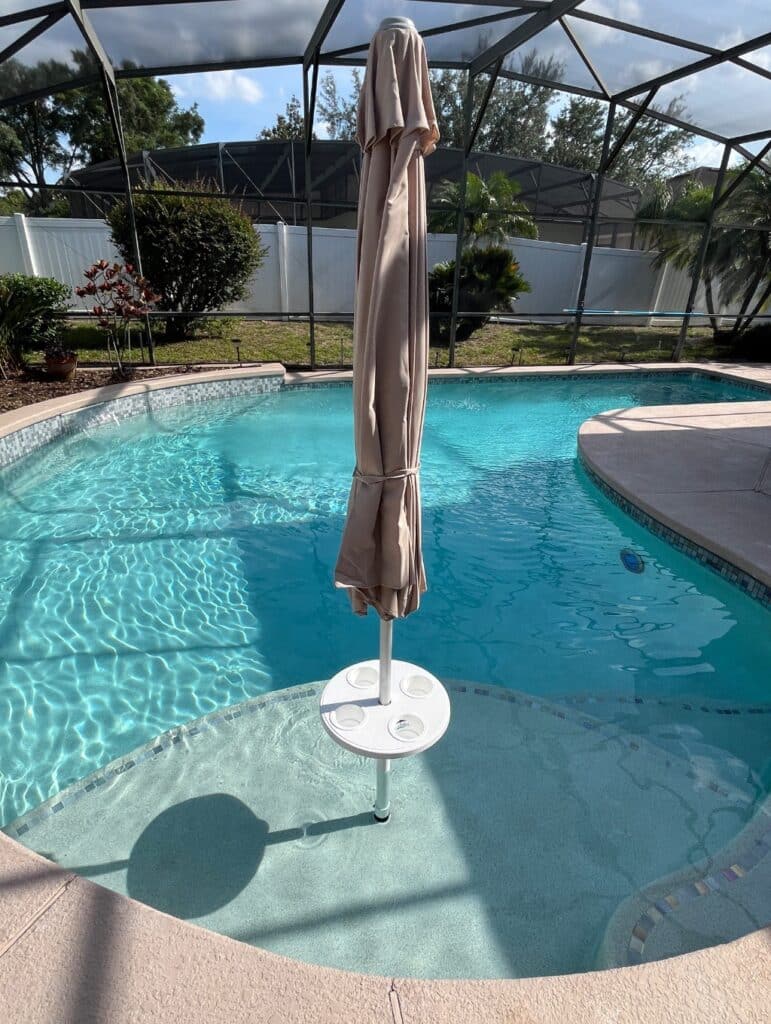 Baja Table Sun Shelf Umbrella Table for Ledge in Swimming Pool